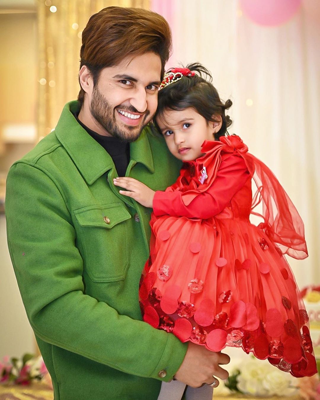 Jassi Gill Wife and Daughter Pic - Punjabi Pollywood